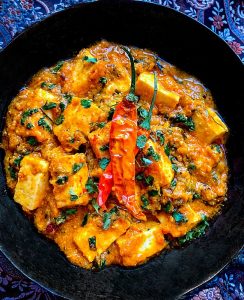 How to Make Restaurant Style Methi Paneer (Kasuri Methi Malai)