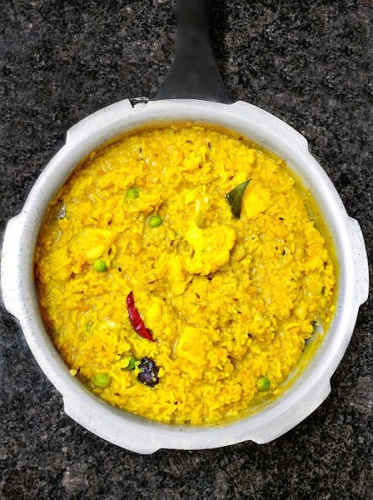 Bengali Khichuri (Bhoger Khichuri) Moong Dal Khichdi