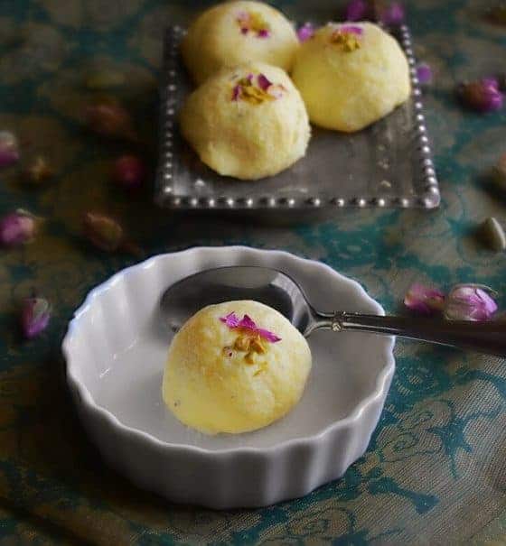 Bengali Kacha Golla - Light Indian Sweet (using Ricotta)