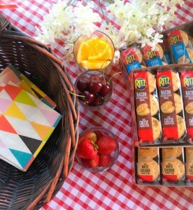 How To Be Ready For A Fun Picnic in 10 mins (Snacks)