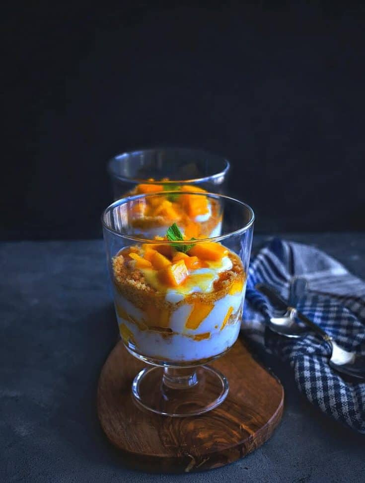Mango Shortbread Parfait | How to make mango yogurt parfait