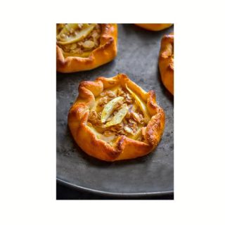 Apple Crostata - For Breakfast, Dessert or Snack (using Biscuit Dough)
