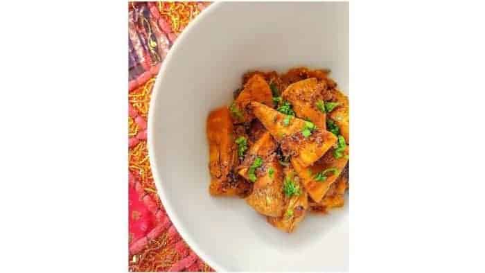 Kathal Sabzi - Indian Jackfruit Recipe (using canned jackfruit)