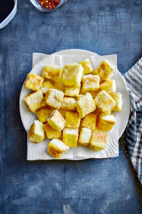 Firecracker Tofu ( Sweet Spicy Crispy Tofu Recipe )