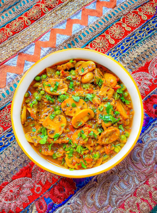 Easy Indian Mushroom Curry Recipe (Mushroom Masala)